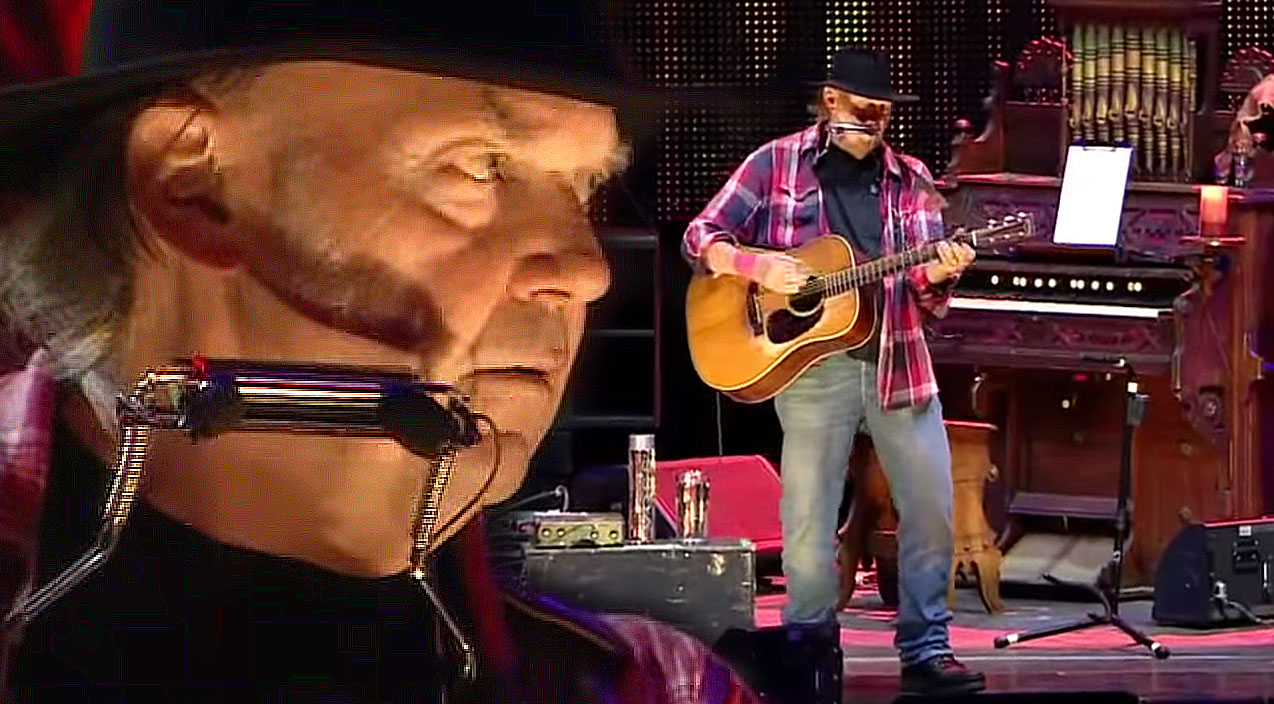 Neil Young OId Man Live From Farm Aid 2008 neil-young-oid-man-live-from-farm-aid-2008