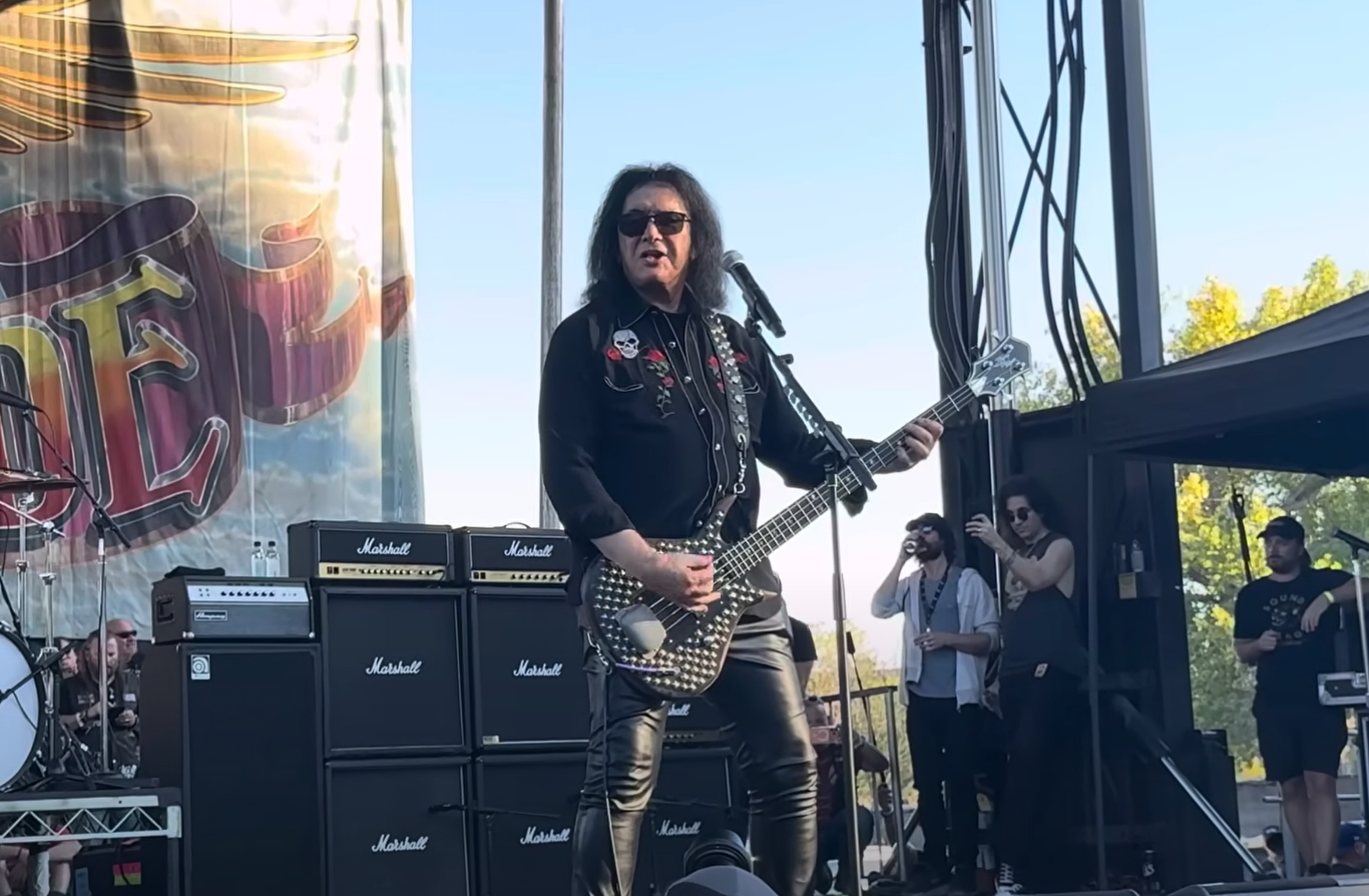 Watch KISS’ Gene Simmons Reunite With Tommy Thayer and Eric Singer ...