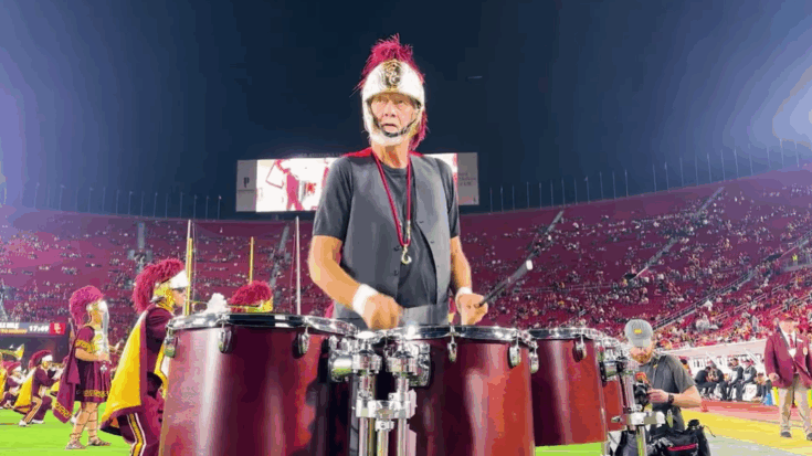 Mick Fleetwood Shocks USC Crowd With Thunderous ‘Tusk’ Reunion Nearly ...